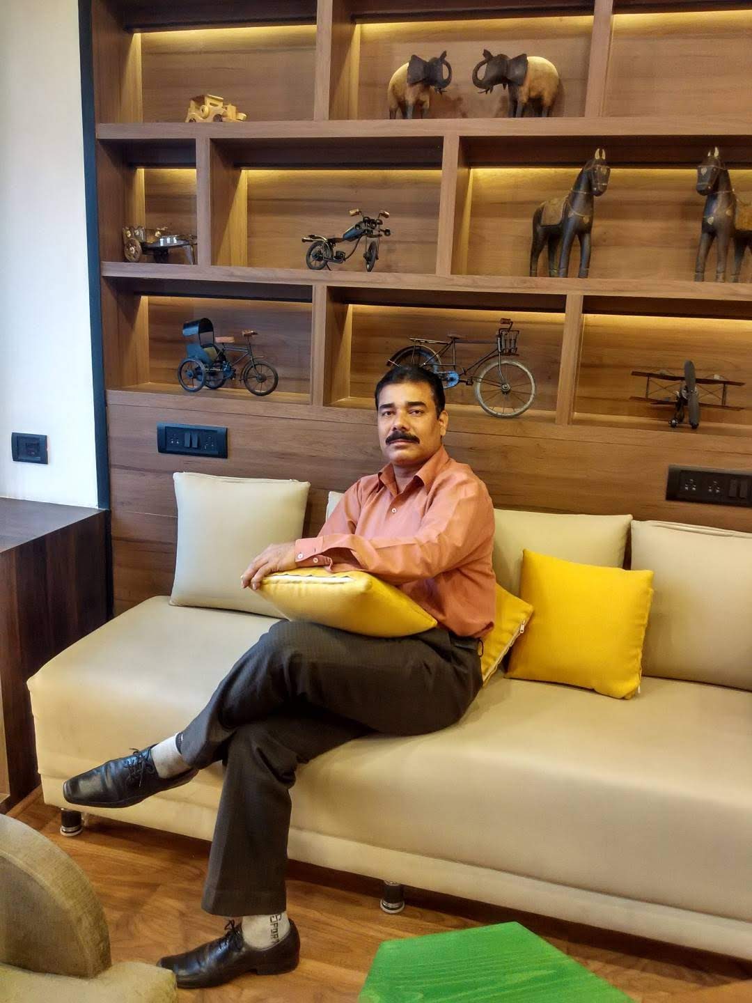 Management | dayandnightloan.com